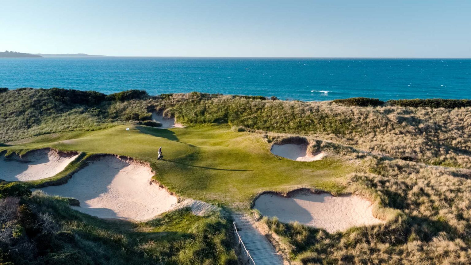 Golf at Barnbougle Tasmania