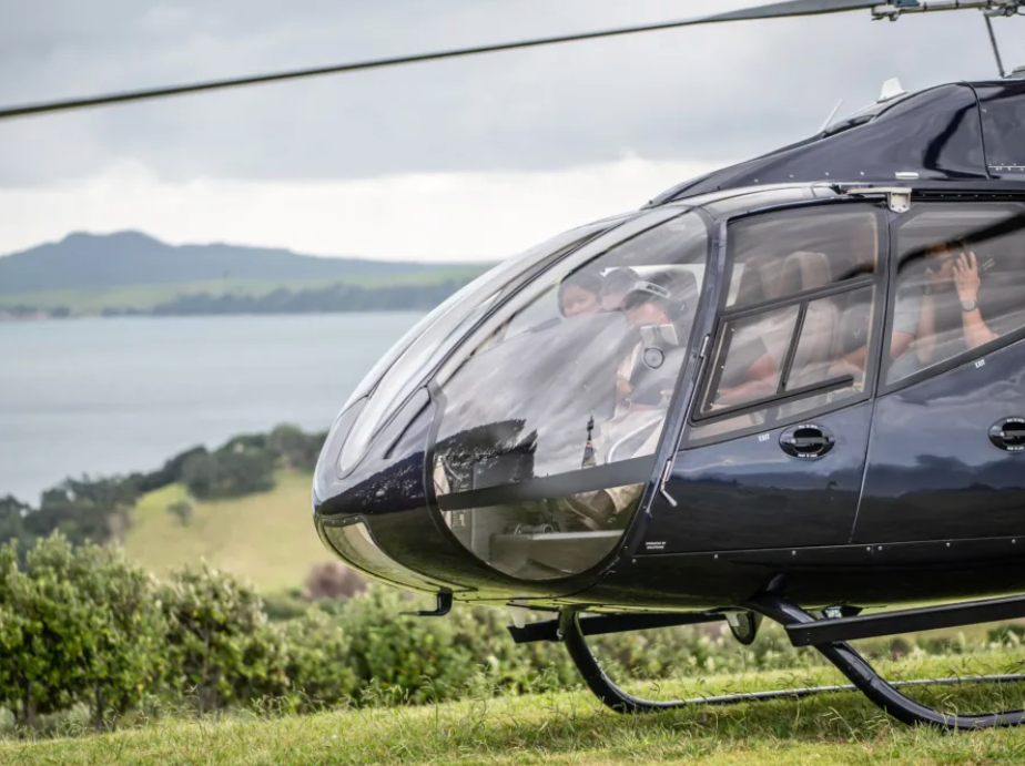 Mudbrick Vineyard & Restaurant via Helicopter | Luxury Adventures