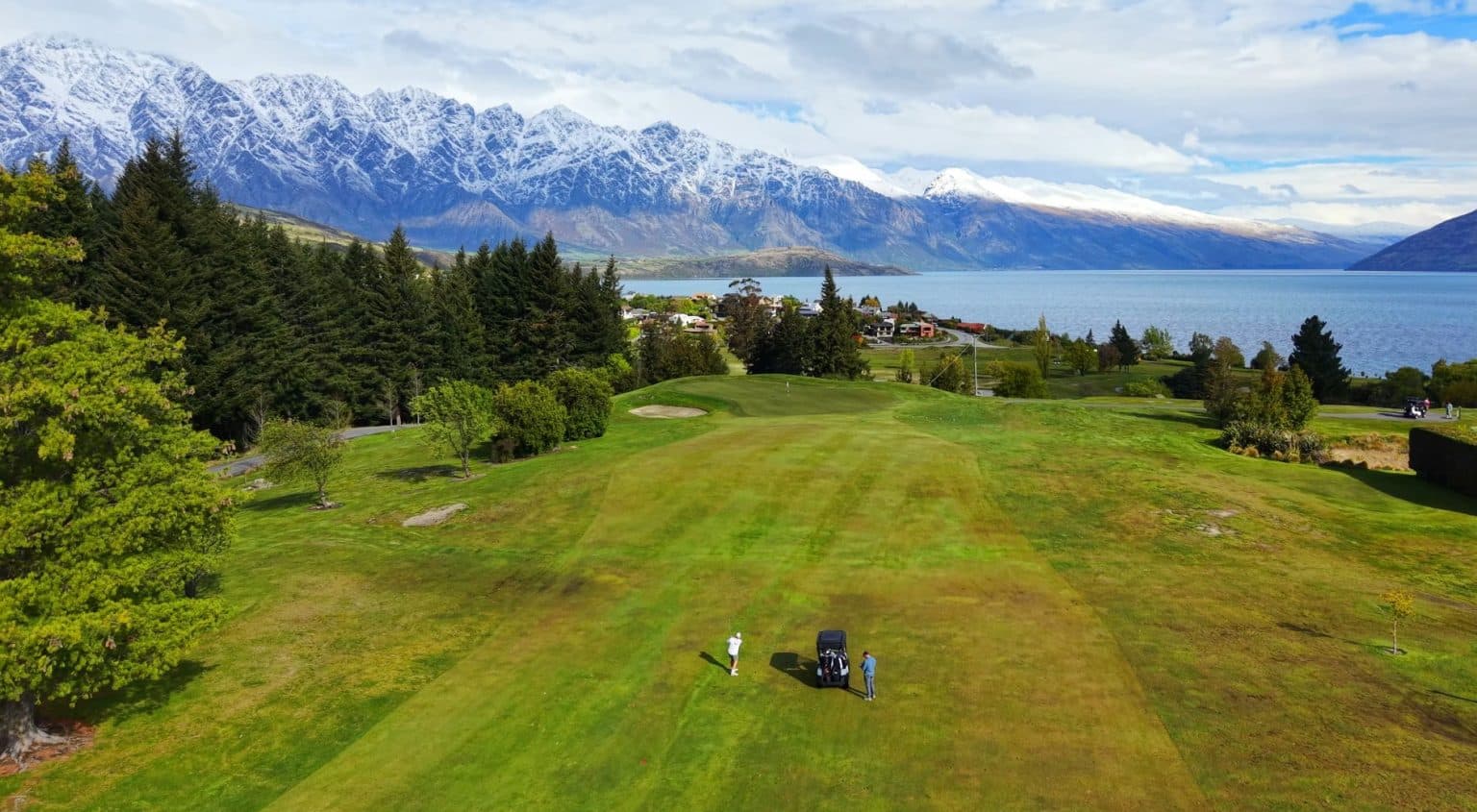 Queenstown Golf Club - Another Queenstown Golfing Marvel